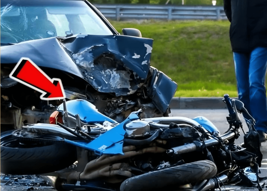 Il famoso attore è morto dopo un tragico incidente in moto 😭💔